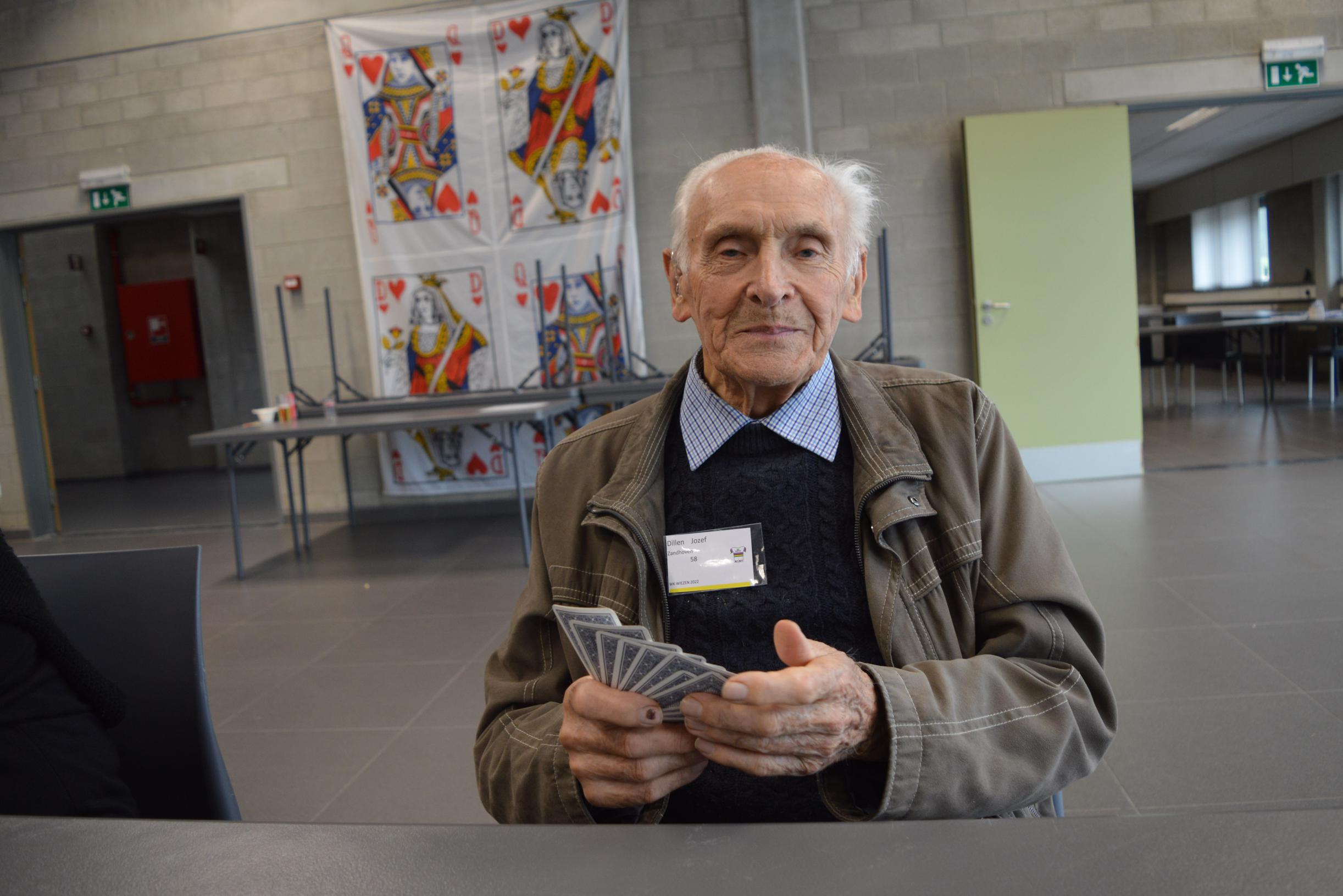 Jos (95) houdt Zandhovense eer hoog op WK wiezen, waar eerste soloslim ...